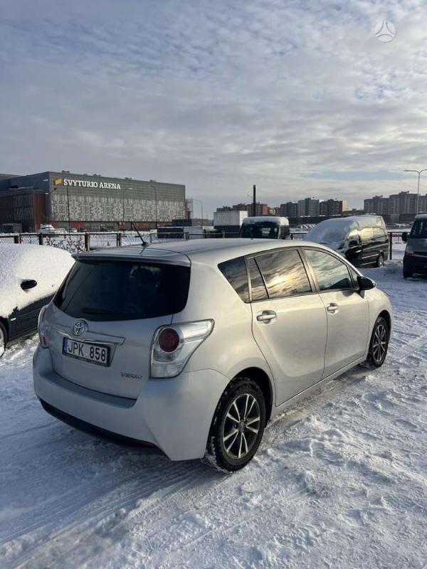 Pelēks Toyota Verso 2013 Klaipėda, ar dzinēja tilpumu 2.00 L un nobraukumu 238 tūkst. km par 6500 €, foto 8 vietnē AUTOMOTO.COM.LV