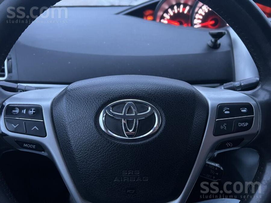 Pelēks Toyota Verso 2013 Rīga, ar dzinēja tilpumu 2.00 L un nobraukumu 0 tūkst. km par 2500 €, foto 23 vietnē AUTOMOTO.COM.LV