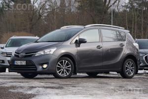 Серый Тойота Версо 2014 в Рига, объемом двигателя 2.00 л и пробегом 249 тыс. км за 4990 €, фото  на AUTOMOTO.COM.LV