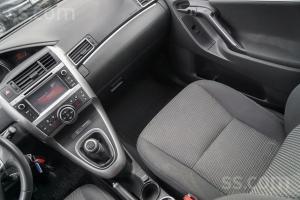 Pelēks Toyota Verso 2014 Rīga, ar dzinēja tilpumu 2.00 L un nobraukumu 249 tūkst. km par 4990 €, foto 10 vietnē AUTOMOTO.COM.LV