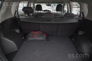 Pelēks Toyota Verso 2014 Rīga, ar dzinēja tilpumu 2.00 L un nobraukumu 360 tūkst. km par 3990 €, foto 22 vietnē AUTOMOTO.COM.LV