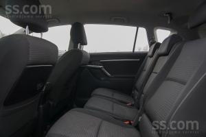 Pelēks Toyota Verso 2014 Rīga, ar dzinēja tilpumu 2.00 L un nobraukumu 360 tūkst. km par 3990 €, foto 23 vietnē AUTOMOTO.COM.LV