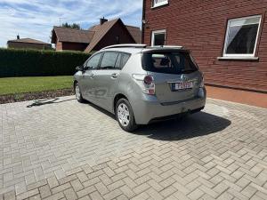 Pelēks Toyota Verso 2014 Plungė, ar dzinēja tilpumu 1.60 L un nobraukumu 190 tūkst. km par 7150 €, foto 5 vietnē AUTOMOTO.COM.LV