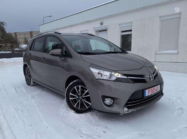 Pelēks Toyota Verso 2015 Ukmergė, ar dzinēja tilpumu 2.00 L un nobraukumu 263 tūkst. km par 6500 €, foto 6 vietnē AUTOMOTO.COM.LV