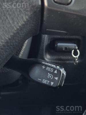 Pelēks Toyota Verso 2005 Rīga, ar dzinēja tilpumu 2.20 L un nobraukumu 334 tūkst. km par 1990 €, foto 14 vietnē AUTOMOTO.COM.LV