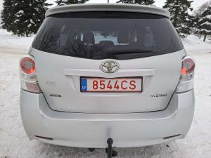 Pelēks Toyota Verso 2009 Plungė, ar dzinēja tilpumu 2.00 L un nobraukumu 310 tūkst. km par 3950 €, foto 12 vietnē AUTOMOTO.COM.LV