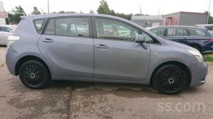 Pelēks Toyota Verso 2009 Rīga, ar dzinēja tilpumu 2.00 L un nobraukumu 218 tūkst. km par 4950 €, foto 5 vietnē AUTOMOTO.COM.LV
