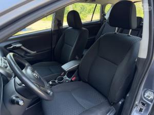 Pelēks Toyota Verso 2009 Alīta, ar dzinēja tilpumu 2.00 L un nobraukumu 324 tūkst. km par 3750 €, foto 20 vietnē AUTOMOTO.COM.LV