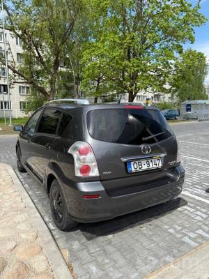 Grey Toyota Verso 2009 in Riga, with an engine capacity of 2.20 L and mileage of 220 thousand km for 5000 €, photo 6 on AUTOMOTO.COM.LV