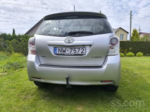 Pelēks Toyota Verso 2009 Daugavpils, ar dzinēja tilpumu 2.00 L un nobraukumu 279 tūkst. km par 3350 €, foto 9 vietnē AUTOMOTO.COM.LV