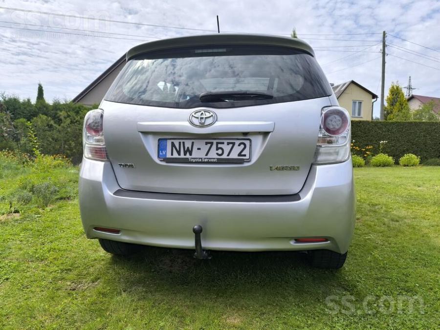 Pelēks Toyota Verso 2009 Daugavpils, ar dzinēja tilpumu 2.00 L un nobraukumu 279 tūkst. km par 3350 €, foto 9 vietnē AUTOMOTO.COM.LV