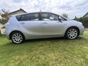 Pelēks Toyota Verso 2009 Daugavpils, ar dzinēja tilpumu 2.00 L un nobraukumu 279 tūkst. km par 3350 €, foto 12 vietnē AUTOMOTO.COM.LV