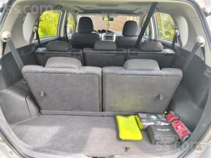 Pelēks Toyota Verso 2009 Daugavpils, ar dzinēja tilpumu 2.00 L un nobraukumu 279 tūkst. km par 3350 €, foto 19 vietnē AUTOMOTO.COM.LV
