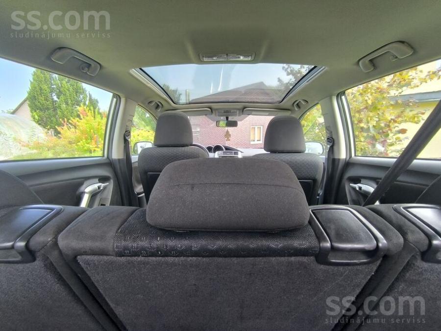 Pelēks Toyota Verso 2009 Daugavpils, ar dzinēja tilpumu 2.00 L un nobraukumu 279 tūkst. km par 3350 €, foto 29 vietnē AUTOMOTO.COM.LV