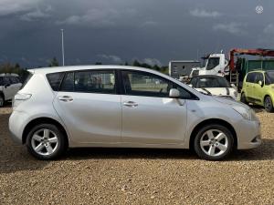 Grey Toyota Verso 2009 in Siauliai, with an engine capacity of 2.00 L and mileage of 253 thousand km for 1500 €, photo 5 on AUTOMOTO.COM.LV