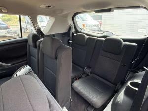 Grey Toyota Verso 2009 in Siauliai, with an engine capacity of 2.00 L and mileage of 253 thousand km for 1500 €, photo 12 on AUTOMOTO.COM.LV