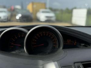 Grey Toyota Verso 2009 in Siauliai, with an engine capacity of 2.00 L and mileage of 253 thousand km for 1500 €, photo 21 on AUTOMOTO.COM.LV
