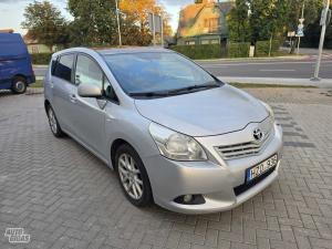 Grey Toyota Verso 2009 in Siauliai, with an engine capacity of 2.00 L and mileage of 346 thousand km for 1750 €, photo  on AUTOMOTO.COM.LV
