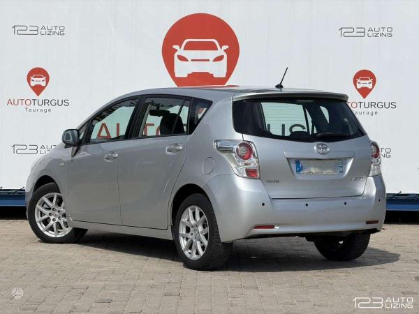 Pelēks Toyota Verso 2009 Tauragė, ar dzinēja tilpumu 2.20 L un nobraukumu 248 tūkst. km par 4500 €, foto 8 vietnē AUTOMOTO.COM.LV