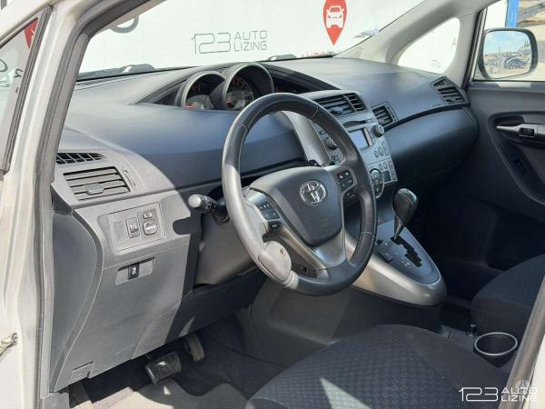Pelēks Toyota Verso 2009 Tauragė, ar dzinēja tilpumu 2.20 L un nobraukumu 248 tūkst. km par 4500 €, foto 11 vietnē AUTOMOTO.COM.LV