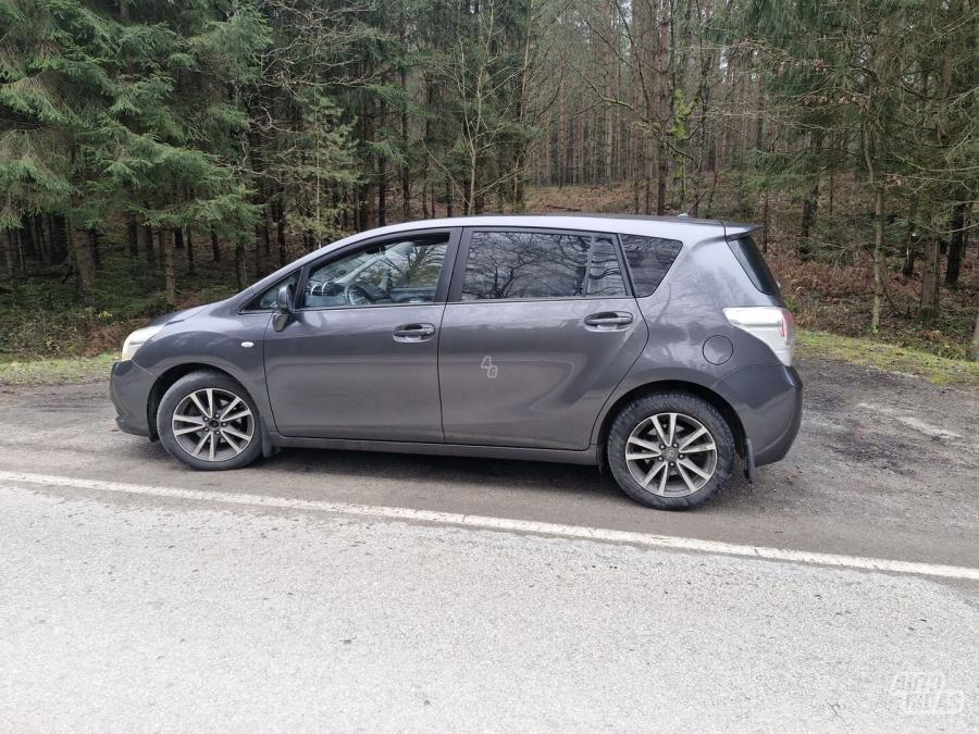 Серый Тойота Версо 2010 в Юрбаркас, объемом двигателя 2.00 л и пробегом 328 тыс. км за 3550 €, фото 6 на AUTOMOTO.COM.LV