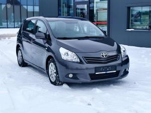 Pelēks Toyota Verso 2010 Šauļi, ar dzinēja tilpumu 2.00 L un nobraukumu 239 tūkst. km par 3600 €, foto  vietnē AUTOMOTO.COM.LV