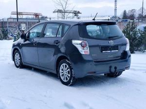 Pelēks Toyota Verso 2010 Šauļi, ar dzinēja tilpumu 2.00 L un nobraukumu 239 tūkst. km par 3600 €, foto 5 vietnē AUTOMOTO.COM.LV