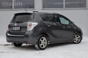 Grey Toyota Verso 2010 in Riga, with an engine capacity of 2.00 L and mileage of 0 thousand km for 3995 €, photo 6 on AUTOMOTO.COM.LV
