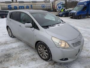 Pelēks Toyota Verso 2010 Kauņa, ar dzinēja tilpumu 2.23 L un nobraukumu 280 tūkst. km par 2400 €, foto  vietnē AUTOMOTO.COM.LV