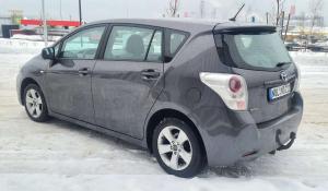Pelēks Toyota Verso 2010 Viļņa, ar dzinēja tilpumu 2.00 L un nobraukumu 268 tūkst. km par 4250 €, foto 10 vietnē AUTOMOTO.COM.LV