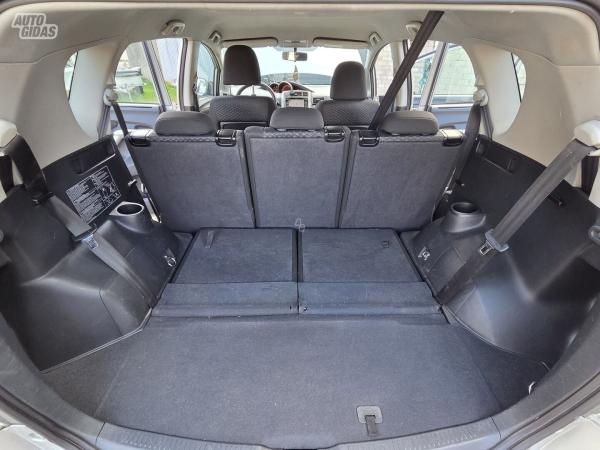 Pelēks Toyota Verso 2010 Klaipėda, ar dzinēja tilpumu 2.00 L un nobraukumu 267 tūkst. km par 4150 €, foto 10 vietnē AUTOMOTO.COM.LV