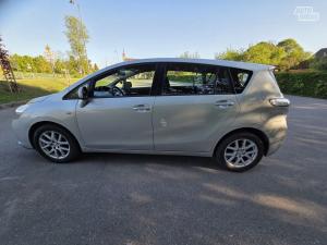 Pelēks Toyota Verso 2010 Klaipėda, ar dzinēja tilpumu 2.00 L un nobraukumu 267 tūkst. km par 4150 €, foto 12 vietnē AUTOMOTO.COM.LV