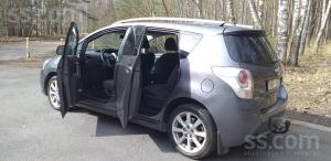 Pelēks Toyota Verso 2010 Rīga, ar dzinēja tilpumu 2.00 L un nobraukumu 277 tūkst. km par 3600 €, foto 5 vietnē AUTOMOTO.COM.LV