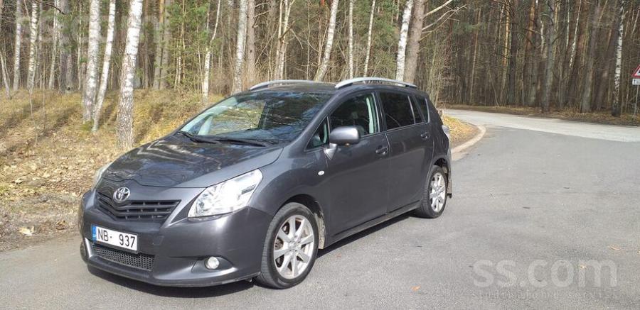 Pelēks Toyota Verso 2010 Rīga, ar dzinēja tilpumu 2.00 L un nobraukumu 277 tūkst. km par 3600 €, foto 6 vietnē AUTOMOTO.COM.LV