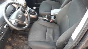 Pelēks Toyota Verso 2010 Rīga, ar dzinēja tilpumu 2.00 L un nobraukumu 277 tūkst. km par 3600 €, foto 11 vietnē AUTOMOTO.COM.LV