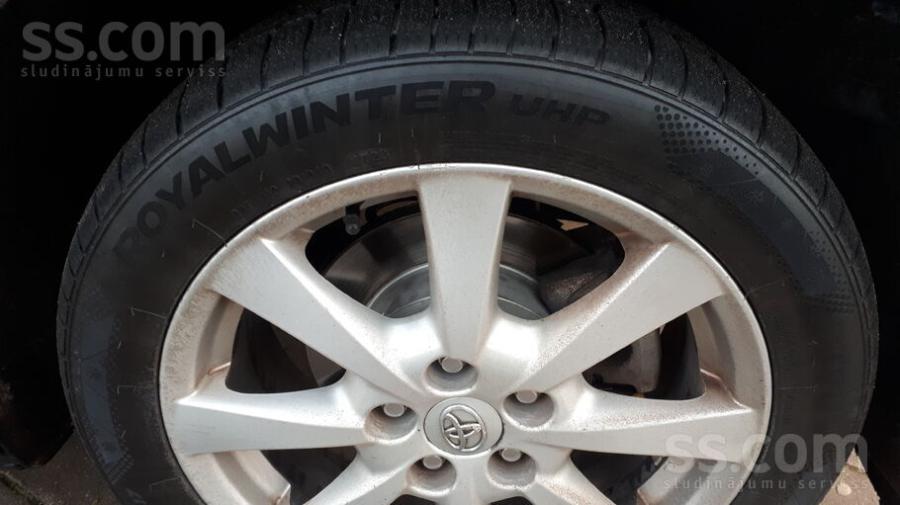 Pelēks Toyota Verso 2010 Rīga, ar dzinēja tilpumu 2.00 L un nobraukumu 277 tūkst. km par 3600 €, foto 17 vietnē AUTOMOTO.COM.LV