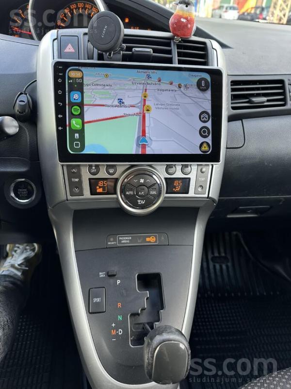 Pelēks Toyota Verso 2010 Rīga, ar dzinēja tilpumu 2.20 L un nobraukumu 240 tūkst. km par 3500 €, foto 5 vietnē AUTOMOTO.COM.LV