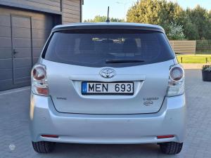 Pelēks Toyota Verso 2010 Šilutė, ar dzinēja tilpumu 2.00 L un nobraukumu 288 tūkst. km par 3800 €, foto 4 vietnē AUTOMOTO.COM.LV