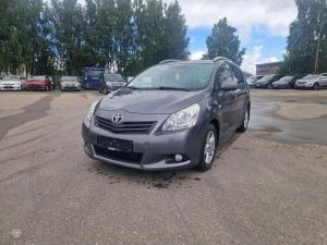 Grey Toyota Verso 2010 in Ukmerge, with an engine capacity of 2.00 L and mileage of 240 thousand km for 3950 €, photo  on AUTOMOTO.COM.LV