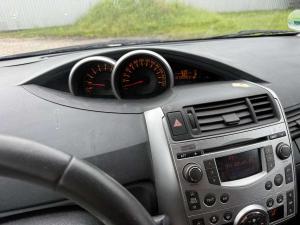 Pelēks Toyota Verso 2010 Jurbarkas, ar dzinēja tilpumu 2.00 L un nobraukumu 240 tūkst. km par 2299 €, foto 13 vietnē AUTOMOTO.COM.LV