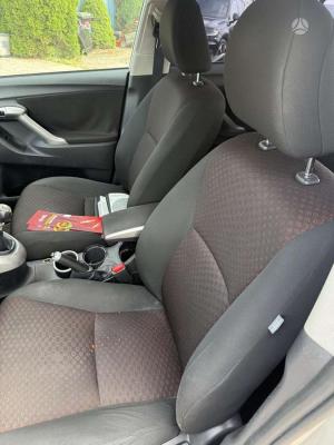 Pelēks Toyota Verso 2010 Jurbarkas, ar dzinēja tilpumu 2.00 L un nobraukumu 240 tūkst. km par 2299 €, foto 17 vietnē AUTOMOTO.COM.LV