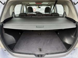Grey Toyota Verso 2010 in Taurage, with an engine capacity of 2.00 L and mileage of 230 thousand km for 4300 €, photo 27 on AUTOMOTO.COM.LV