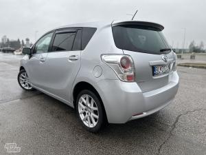 Grey Toyota Verso 2011 in Marijampole, with an engine capacity of 2.20 L and mileage of 264 thousand km for 3100 €, photo 5 on AUTOMOTO.COM.LV