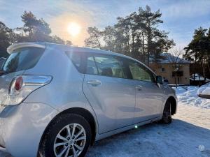 Pelēks Toyota Verso 2011 Kauņa, ar dzinēja tilpumu 2.00 L un nobraukumu 276 tūkst. km par 3600 €, foto 5 vietnē AUTOMOTO.COM.LV