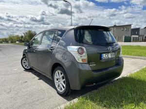 Pelēks Toyota Verso 2011 Kauņa, ar dzinēja tilpumu 1.60 L un nobraukumu 302 tūkst. km par 5600 €, foto 5 vietnē AUTOMOTO.COM.LV