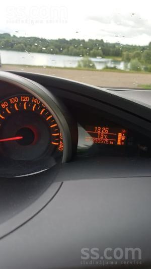 Pelēks Toyota Verso 2011 Daugavpils, ar dzinēja tilpumu 2.00 L un nobraukumu 230 tūkst. km par 5100 €, foto 9 vietnē AUTOMOTO.COM.LV