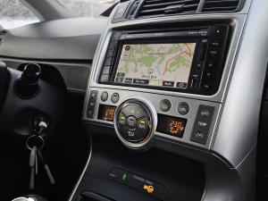 Pelēks Toyota Verso 2011 Jēkabpils, ar dzinēja tilpumu 2.00 L un nobraukumu 245 tūkst. km par 5490 €, foto 21 vietnē AUTOMOTO.COM.LV