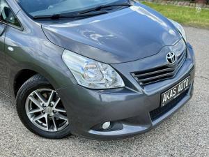 Grey Toyota Verso 2011 in Vilkaviskis, with an engine capacity of 1.80 L and mileage of 172 thousand km for 6900 €, photo 9 on AUTOMOTO.COM.LV