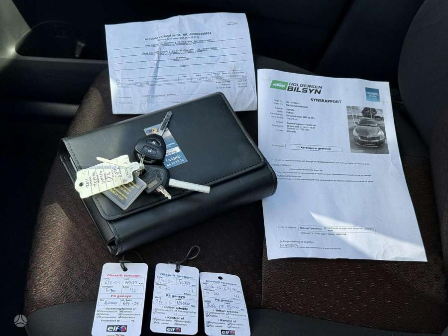 Grey Toyota Verso 2011 in Vilkaviskis, with an engine capacity of 1.80 L and mileage of 172 thousand km for 6900 €, photo 26 on AUTOMOTO.COM.LV
