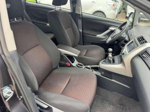 Pelēks Toyota Verso 2011 Jurbarkas, ar dzinēja tilpumu 2.00 L un nobraukumu 273 tūkst. km par 4250 €, foto 15 vietnē AUTOMOTO.COM.LV